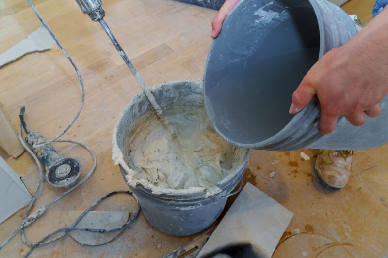 How To Mix Render Properly For Long-Lasting And Resilient Wall Finishes